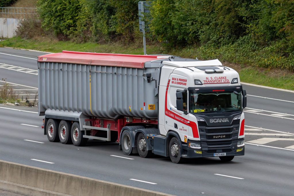 Bulk Tippers - NS CLARKE TRANSPORT SERVICES